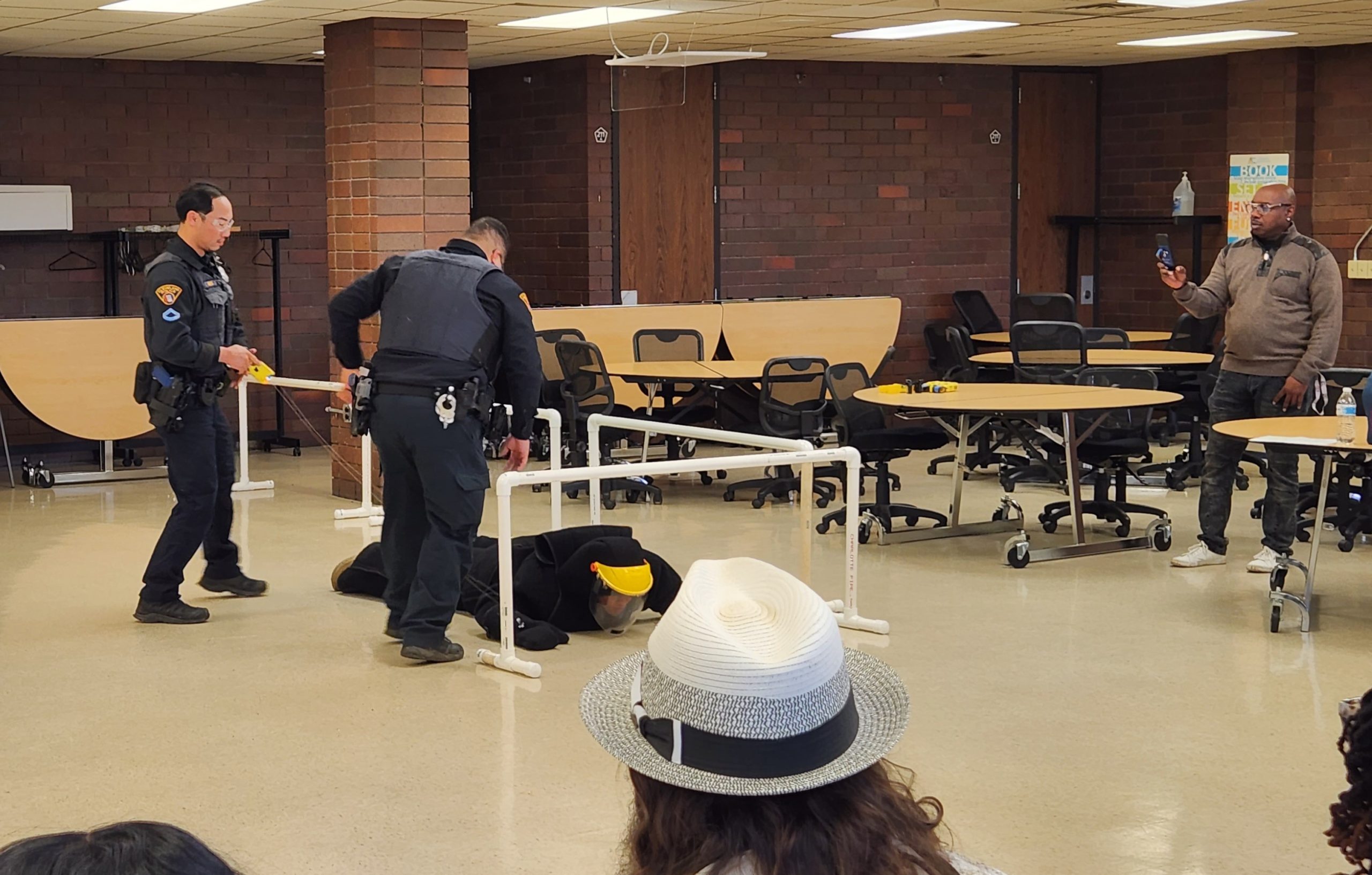 Cleveland police to show use-of-force training at event